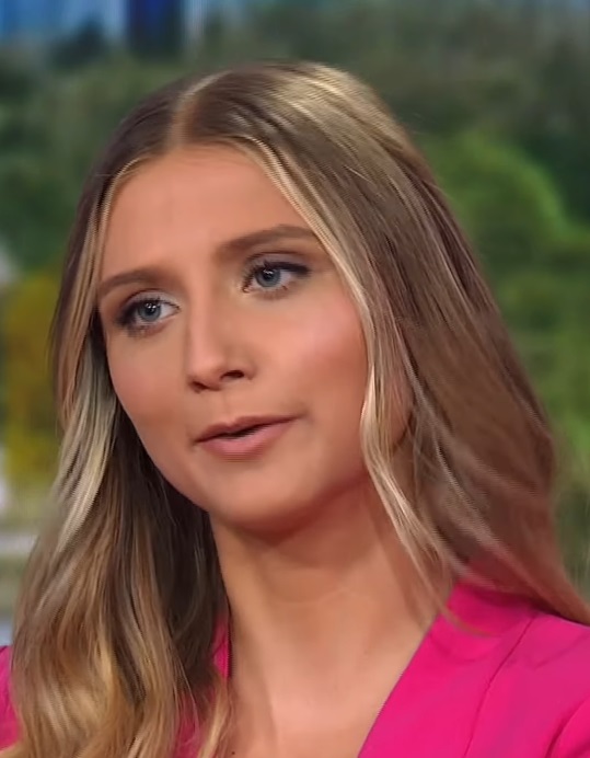 PHOTO Hadley Duvall's Face Is All Natural