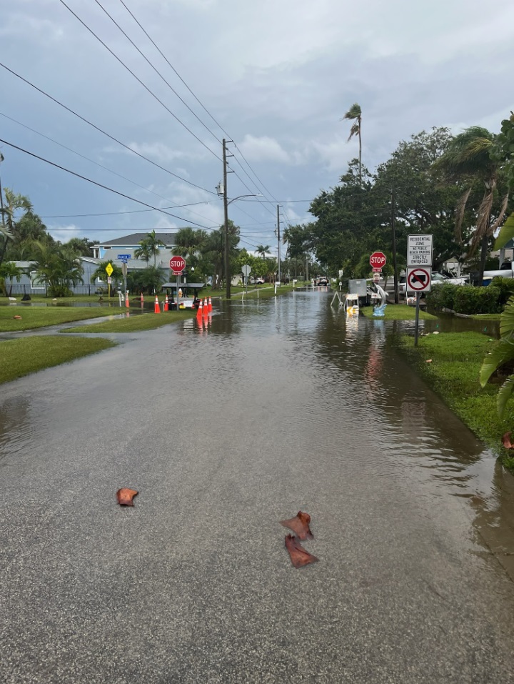 PHOTO Bay Esplanade Was Already Flooding Before Hurricane Made Landfall ...