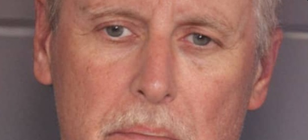 PHOTO Colt Gray's Father Colin Looks Like He's About To Cry In One Of ...