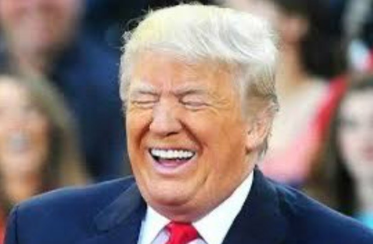 PHOTO Donald Trump Laughing With His Eyes Closed After Beating Kamala ...