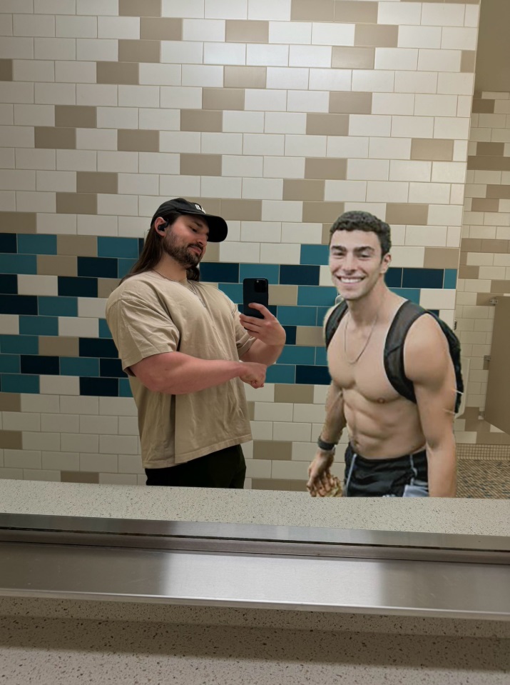 PHOTO Luigi Mangione At The Gym Shirtless Working On Strengthening His ...