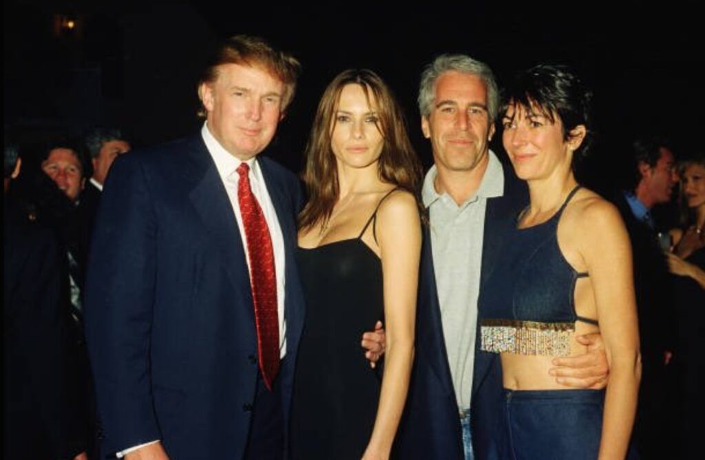 PHOTO Ghislaine Maxwell Was At Donald Trump's Party At Mar-A-Lago In ...