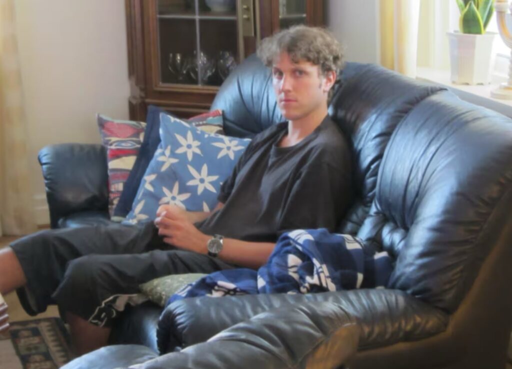 PHOTO Rickard Andersson Sitting On His Couch All Day Because He Had No Job And Was Living Off Of ...