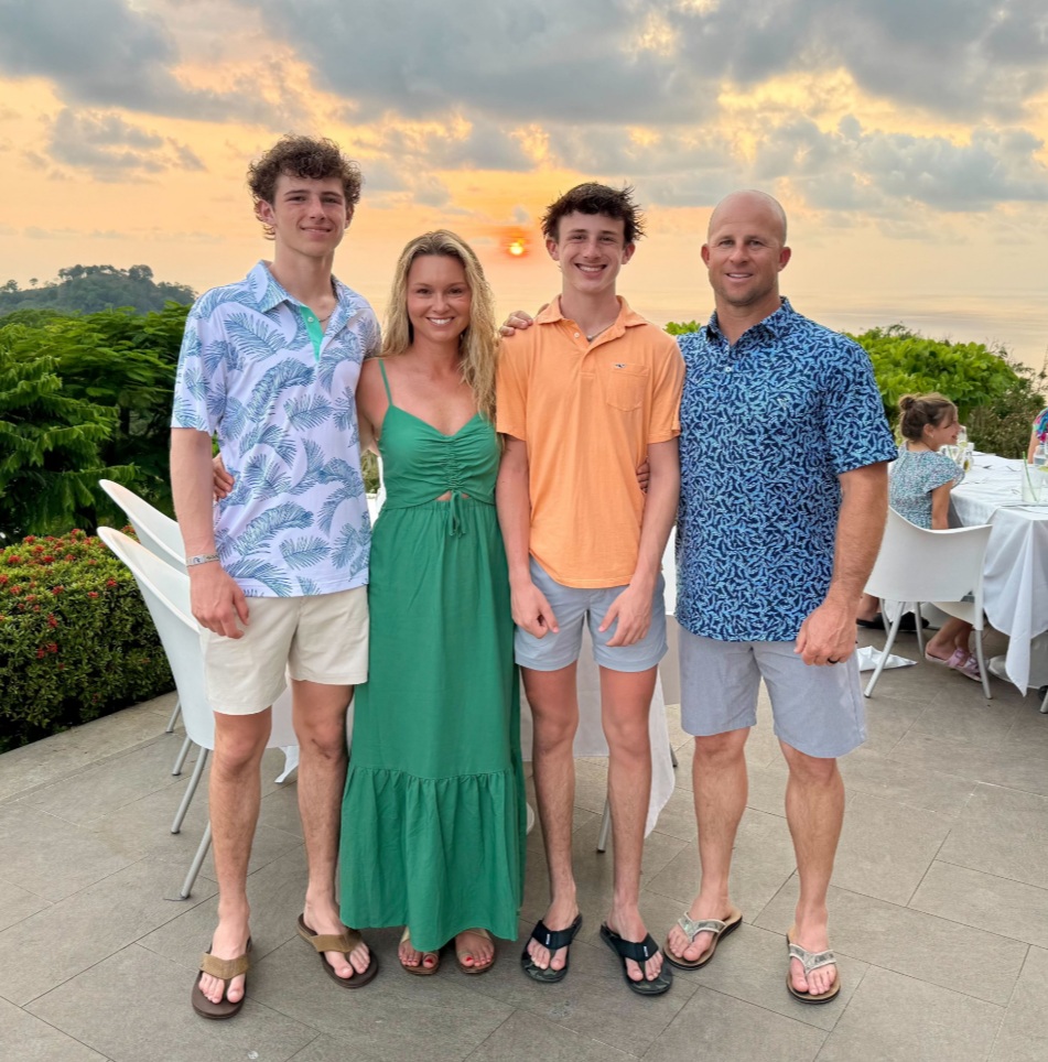 PHOTO Brett Gardner's 14 Year Old Son Taking Family Picture During Sunset