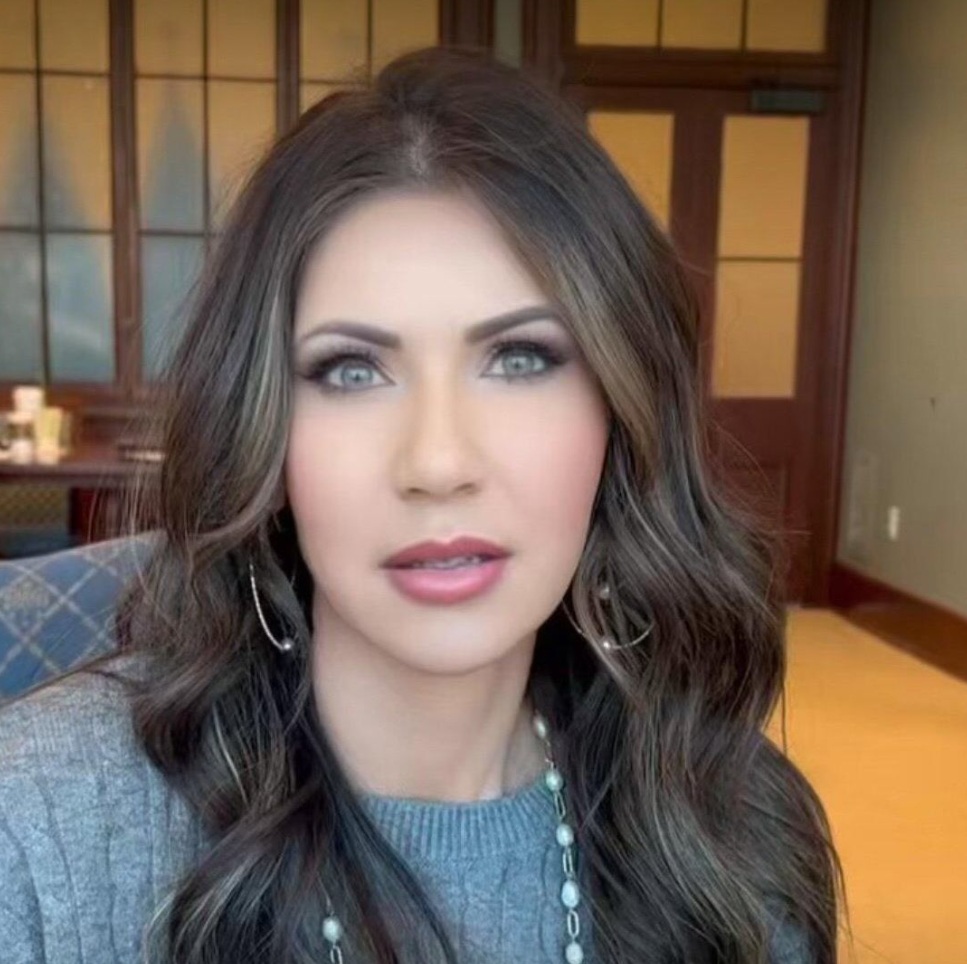 PHOTO Kristi Noem Has Had So Many Face Jobs You Can't Even Keep Count