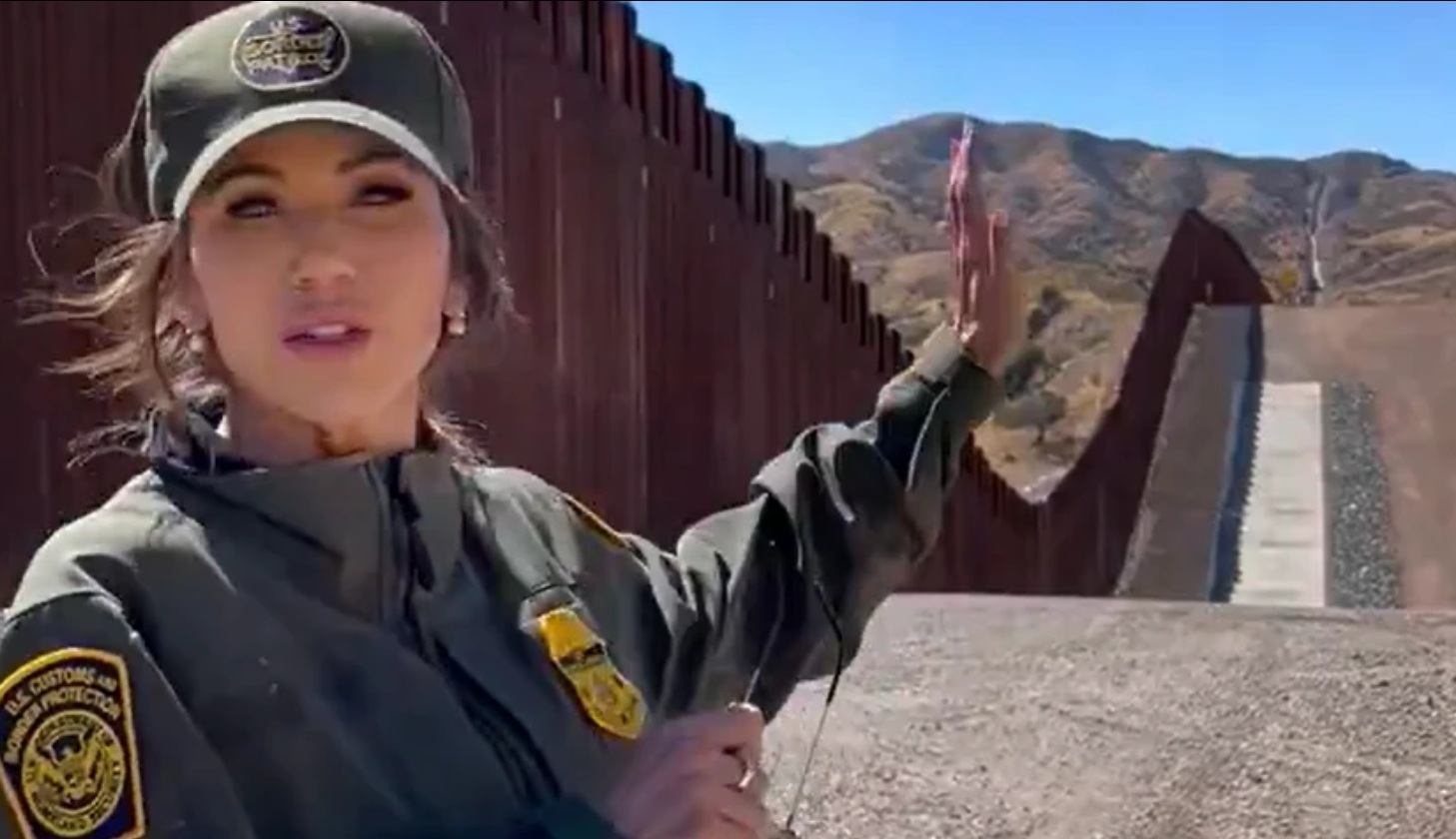 PHOTO Kristi Noem In Full Border Patrol Uniform