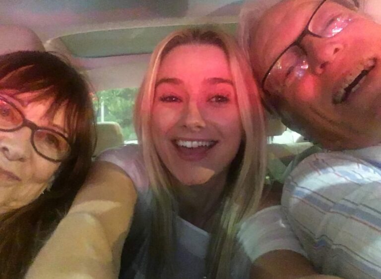PHOTO Richard Chamberlain Has A Hot Blonde Daughter