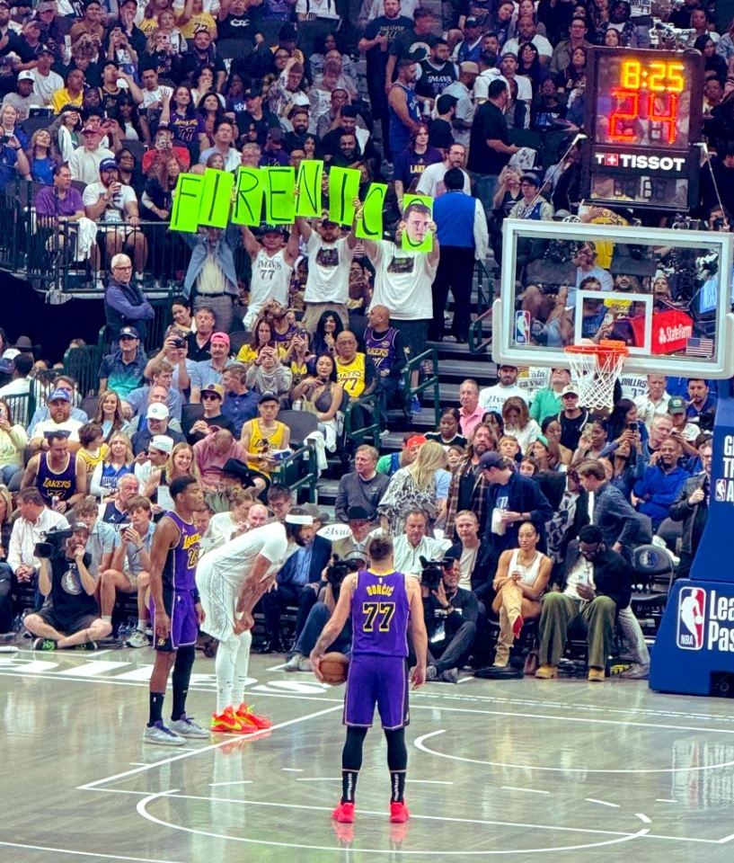 PHOTO Fire Nico Harrison Sign Behind The Basket At American Airlines Center