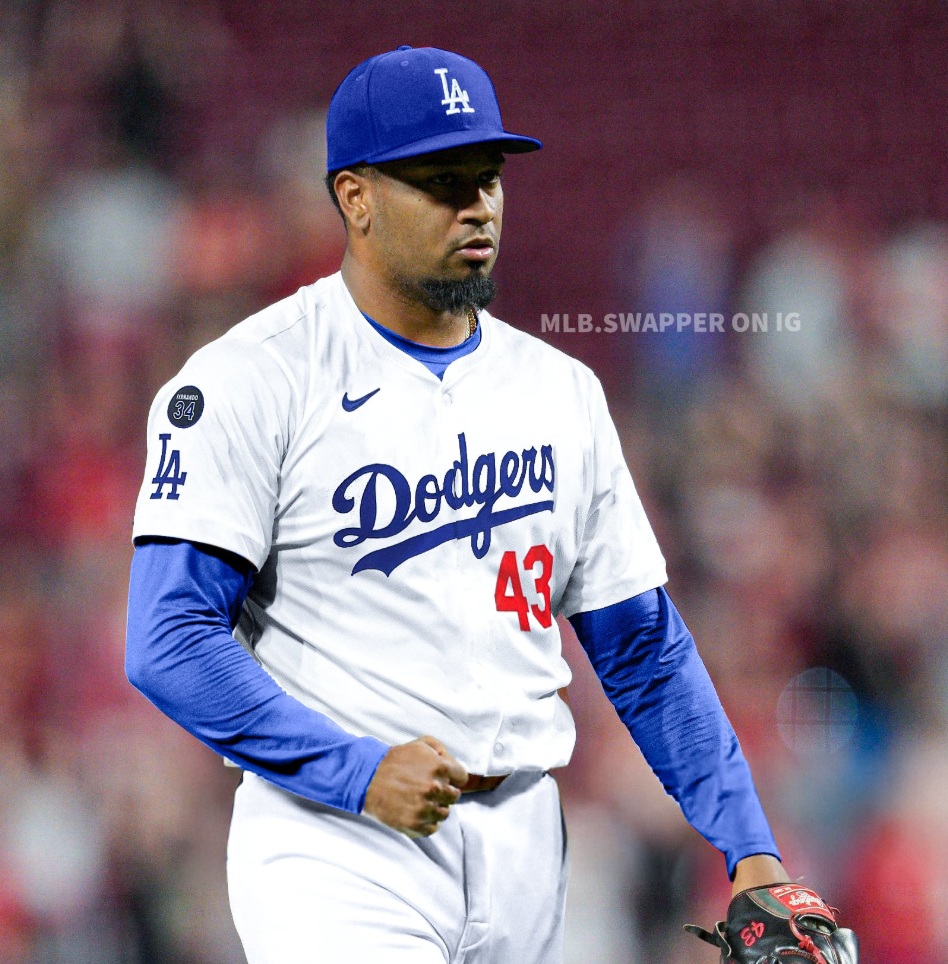 PHOTO Alexis Diaz In A Dodgers Jersey