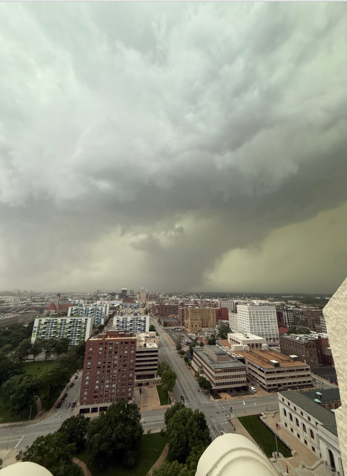 PHOTO Amazing View Of Downtown St Louis As Tornado Touched Down