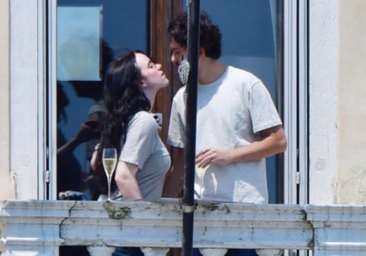 PHOTO Multiple Angles Of Nat Wolff Kissing Billie Eilish In Public