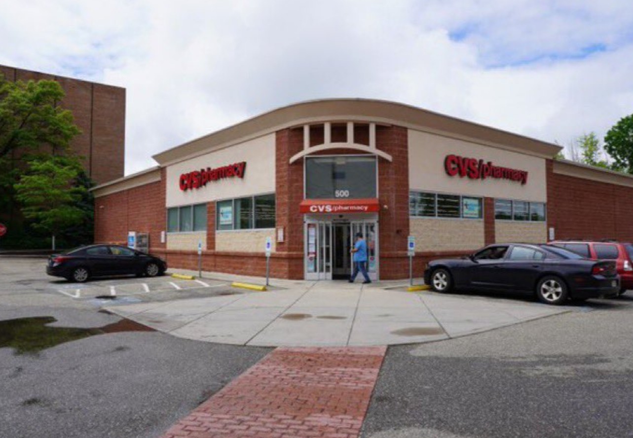 PHOTO Emory University Shooter Barricaded Inside CVS Pharmacy On Campus ...