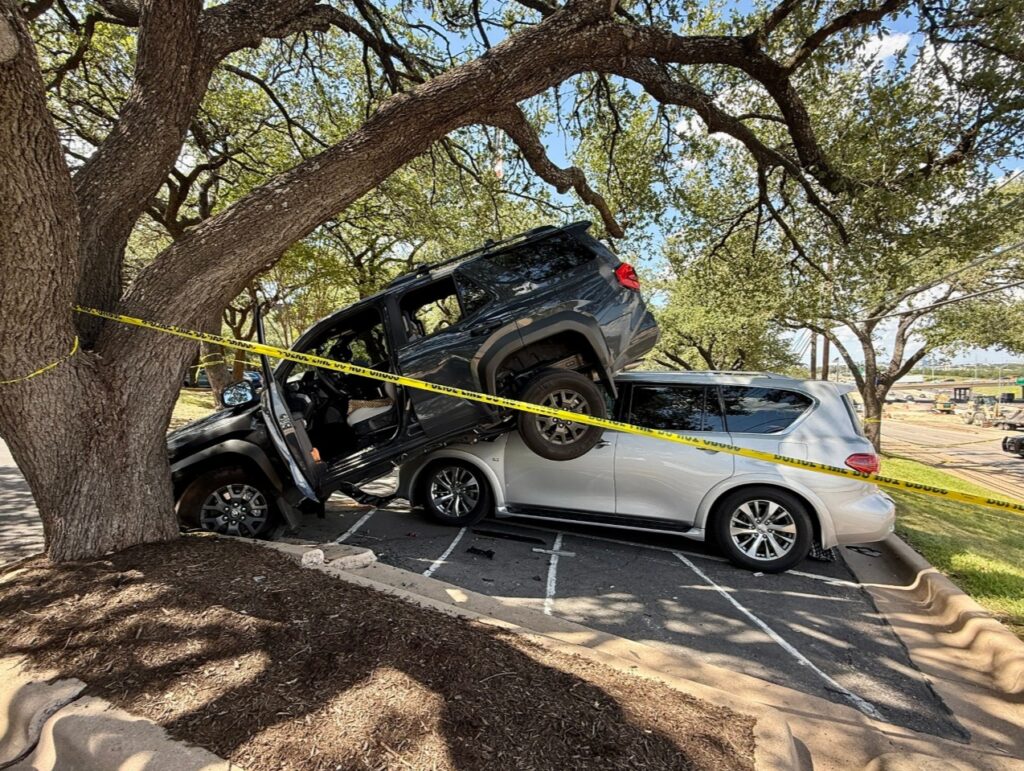 PHOTO Ethan Blaine Nieneker Crashed In Office Complex On MoPac And Anderson Lane In Austin After ...