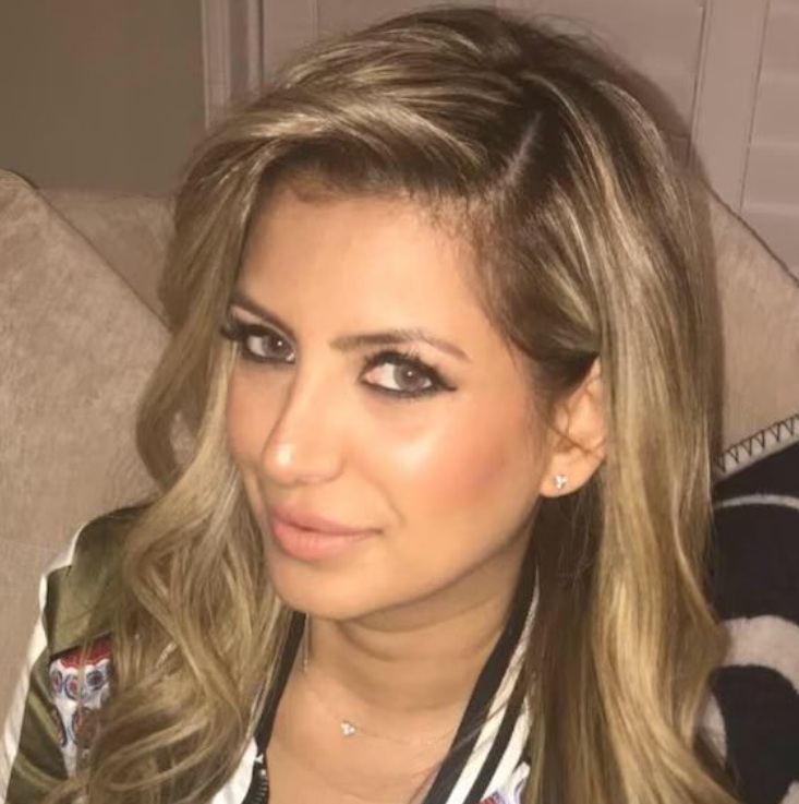 PHOTO Jasveen Sangha Wears Massive Amounts Of Eye Liner
