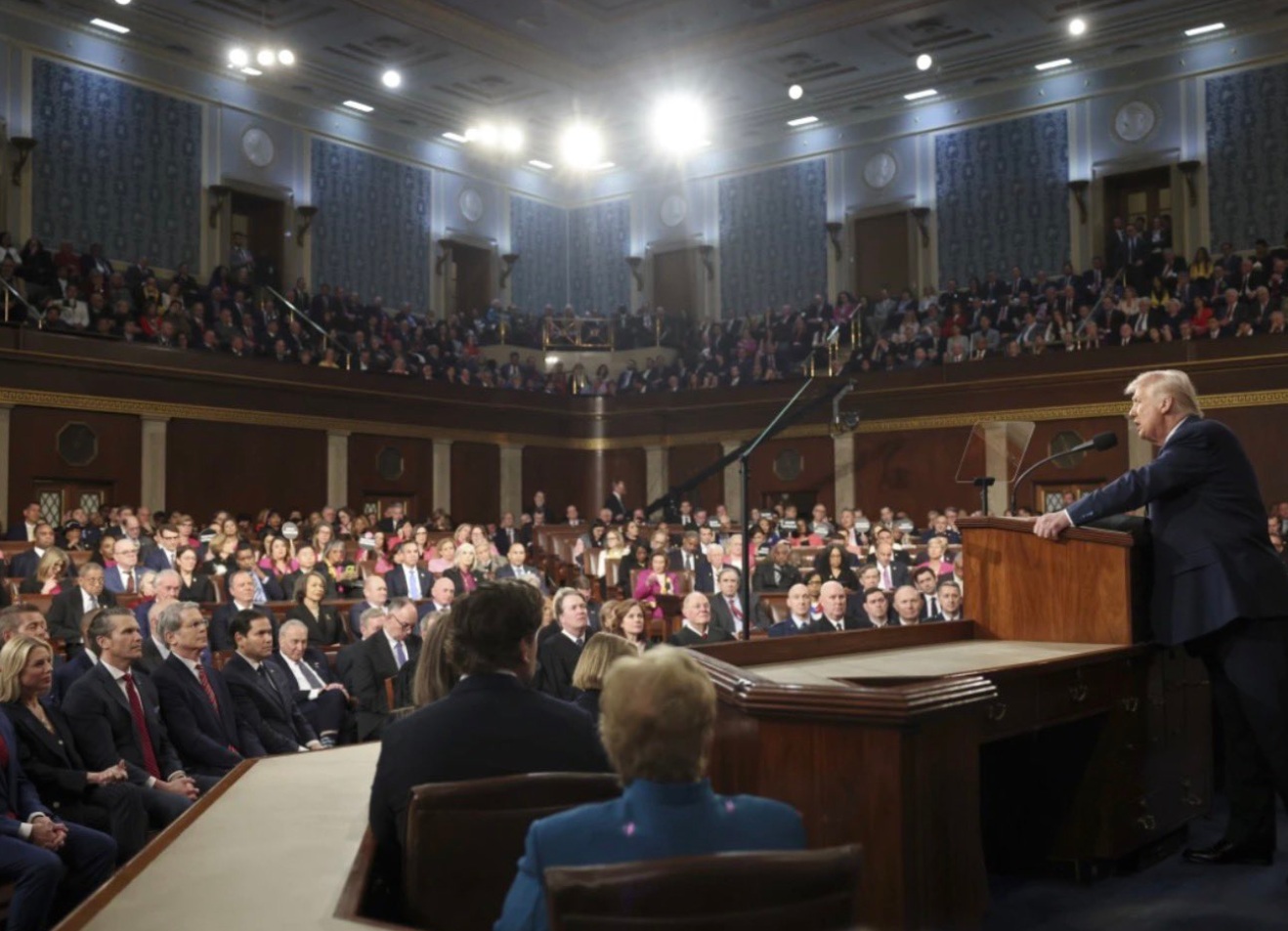PHOTO Donald Trump's Last Speech Before The Government Shut Down