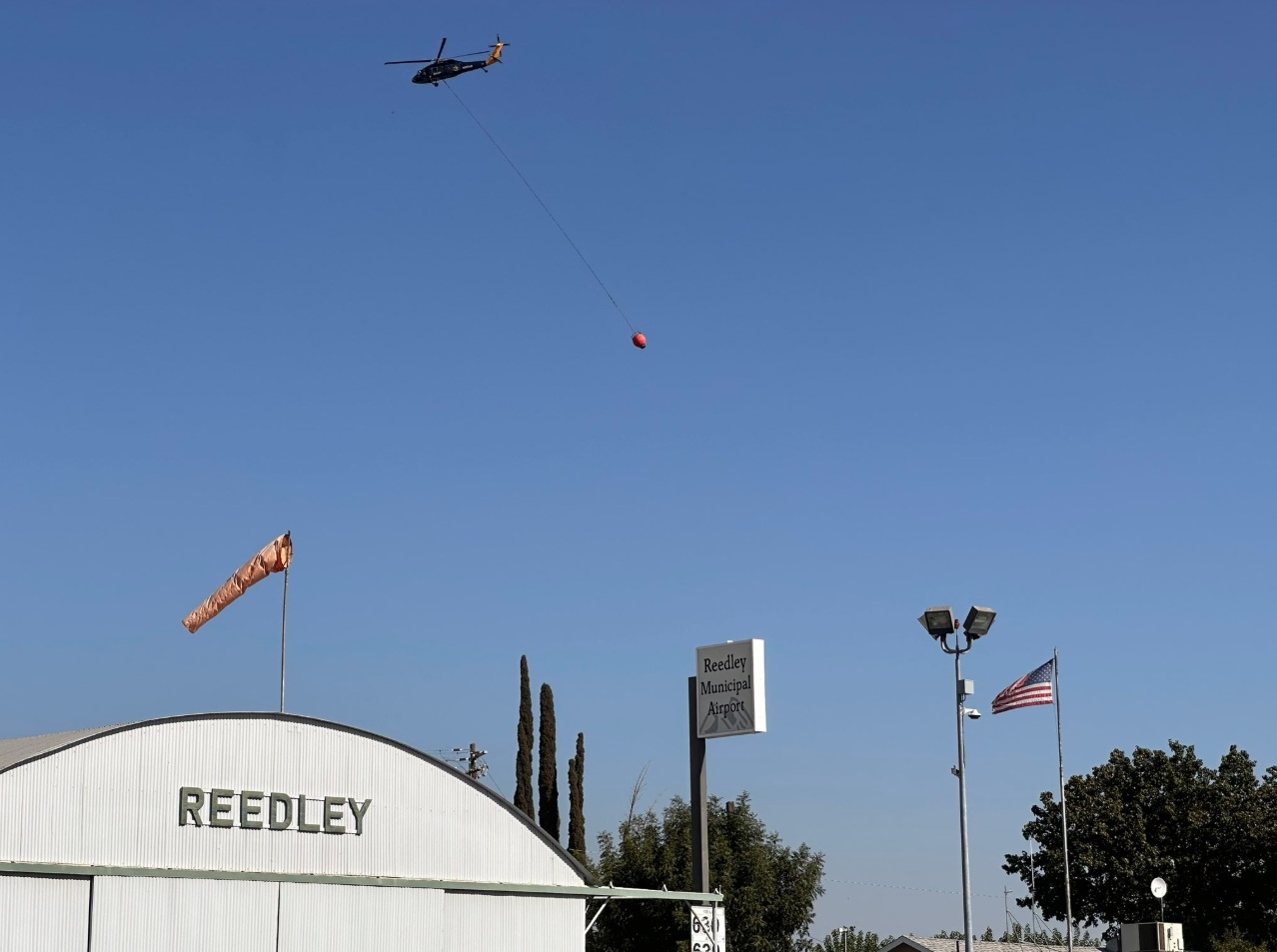 PHOTO Fire Support At Reedley O32 Airport For The Garnet Fire