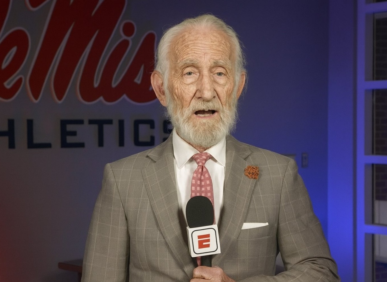 PHOTO Marty Smith Aging After Being At Ole Miss Athletics Headquarters ...