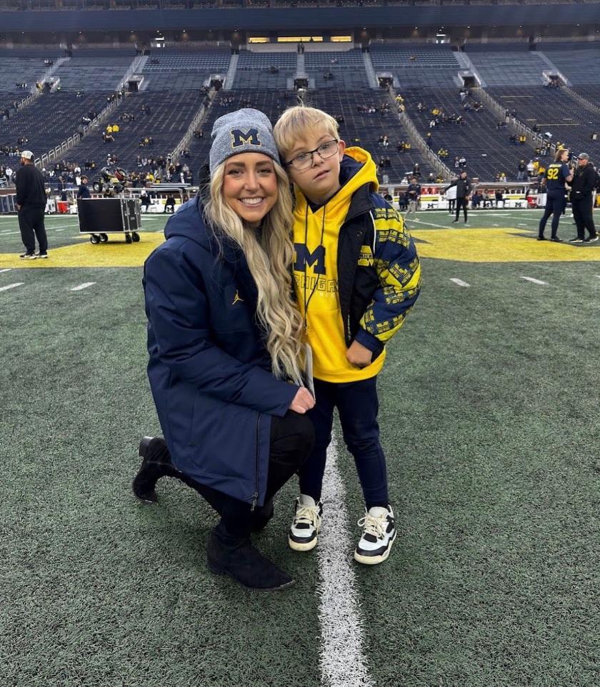 PHOTO Paige Shiver Looking Real Cute On The Field With A Michigan ...