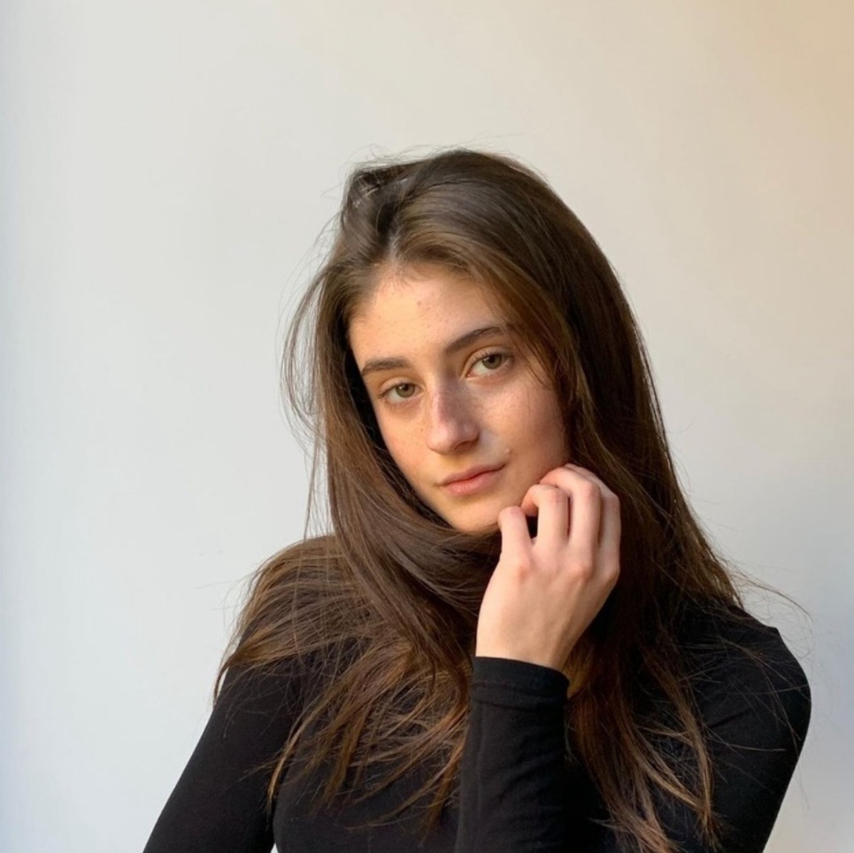 PHOTO Rob Reiner's Hot Daughter Romy Who Called The Police After ...